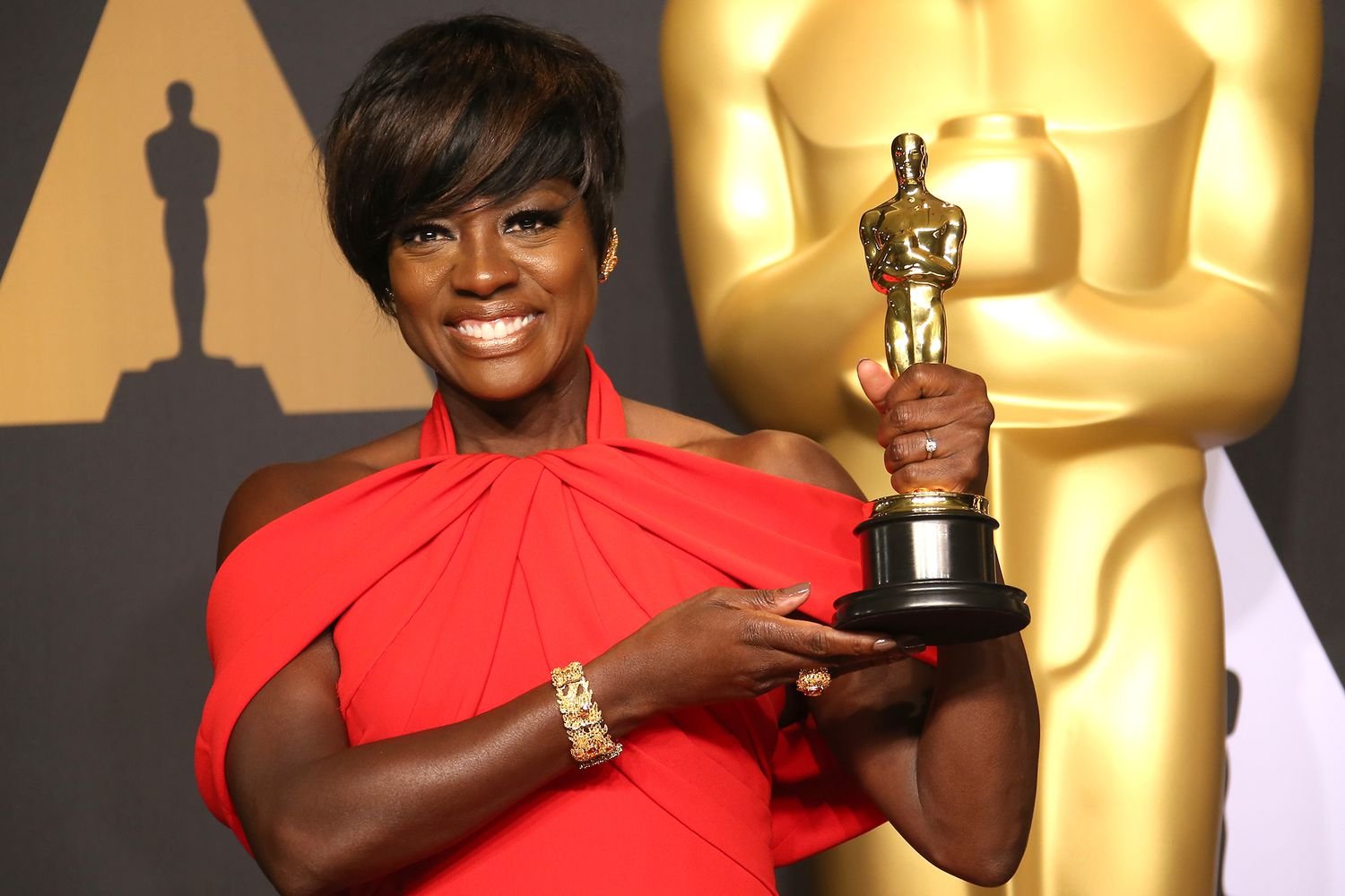 What Is Viola Davis Net Worth? Her Earning Sources 2025 - News Center