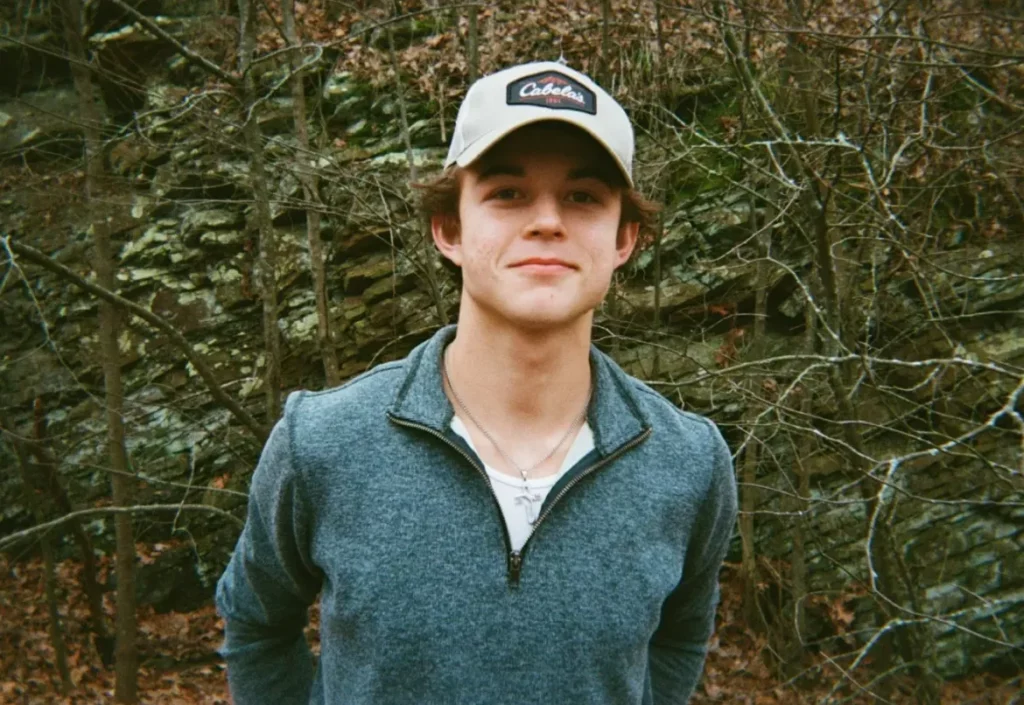 Waylon Wyatt Age, Bio & Net Worth 2025: Inside the Rising Country Star ...
