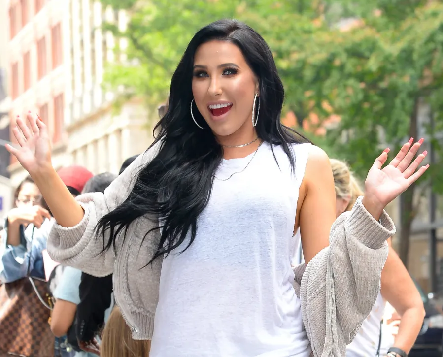 Jaclyn Hill Age, Biography, Net Worth, and Career Journey - News Center